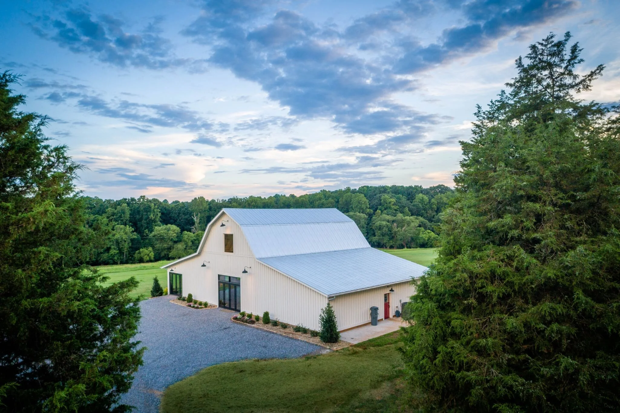 The Wedding Barn — The Kinsleeshop Farm