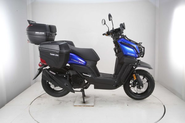 Tank 200cc EFI Scooter — Luca Motorsports