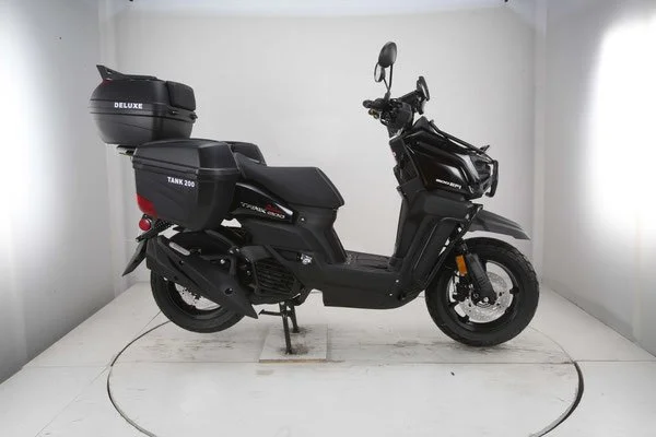 Tank 200cc EFI Scooter — Luca Motorsports