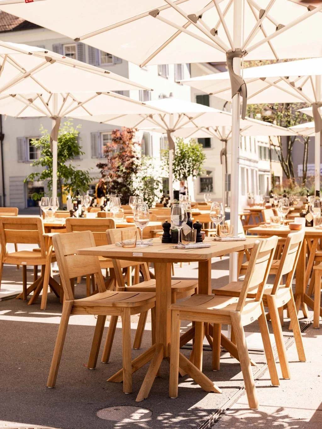 Nader Interior GmbH — Più Postplatz Zug