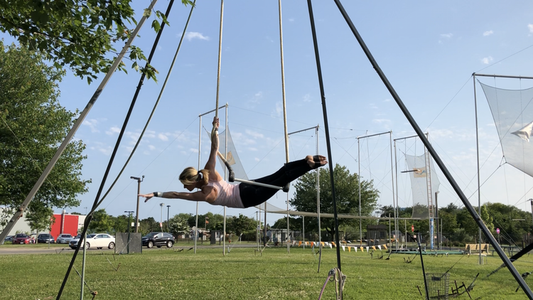 Aerial Arts — I FLY Trapeze