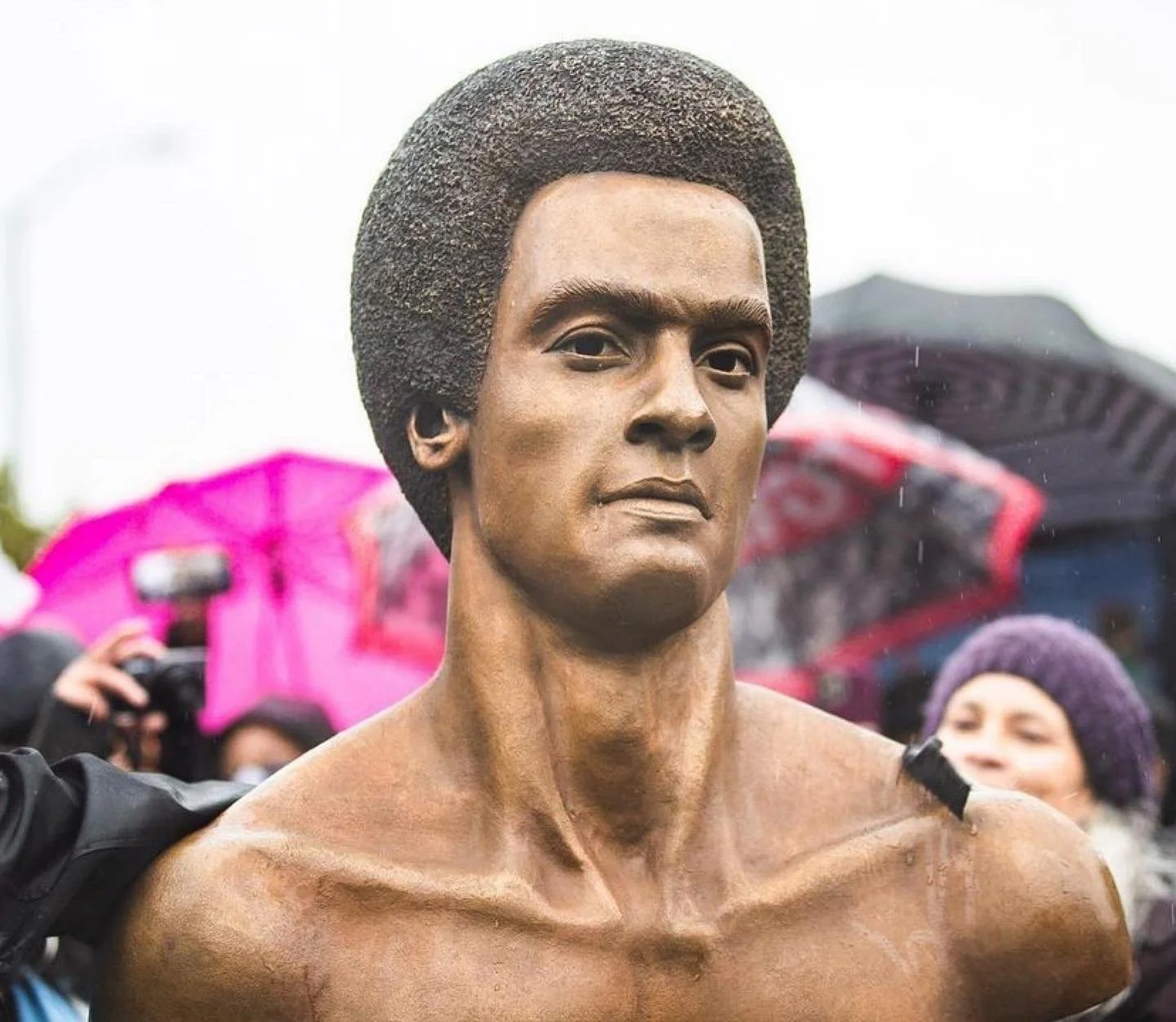 Huey Newton Memorial Statue — Dr. Huey P. Newton Foundation