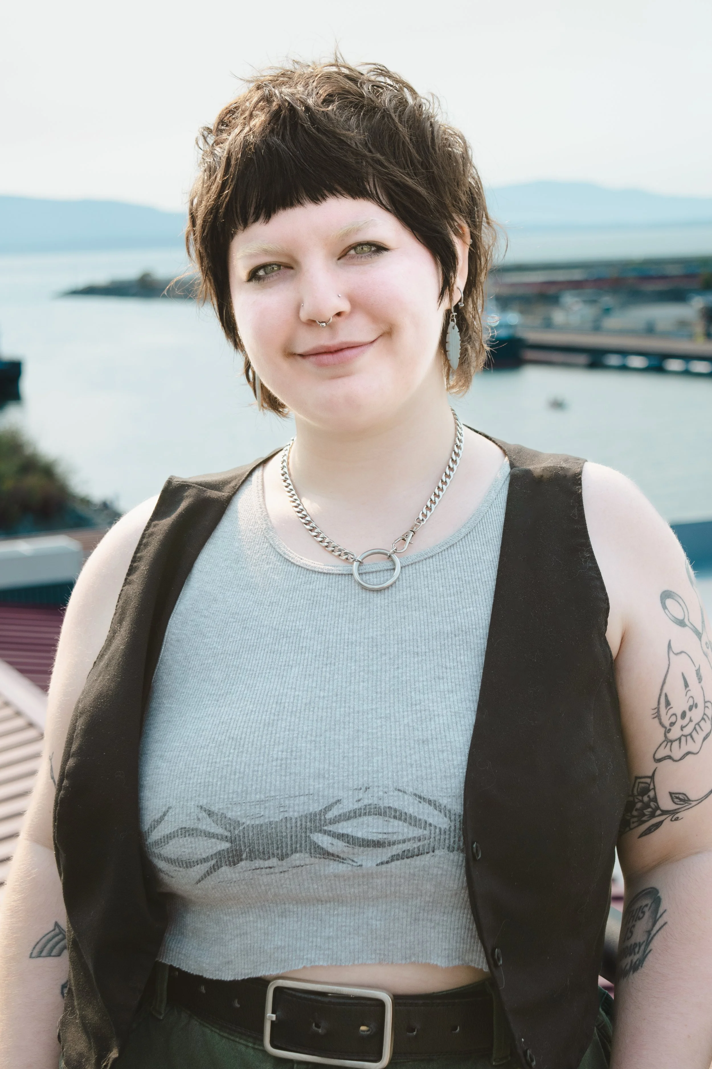 Gillian — Honey Salon & The Hive