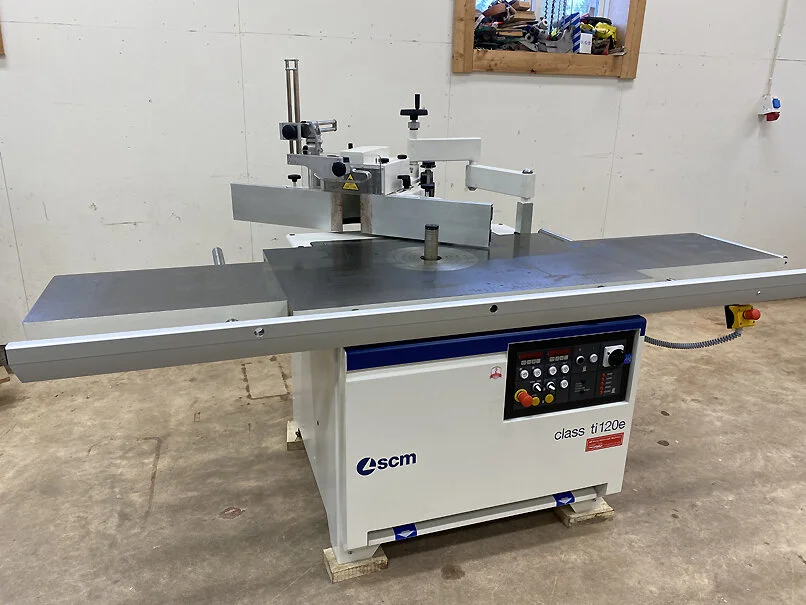 Bordsfräs / Vertikalfräs | Björklunds Maskiner