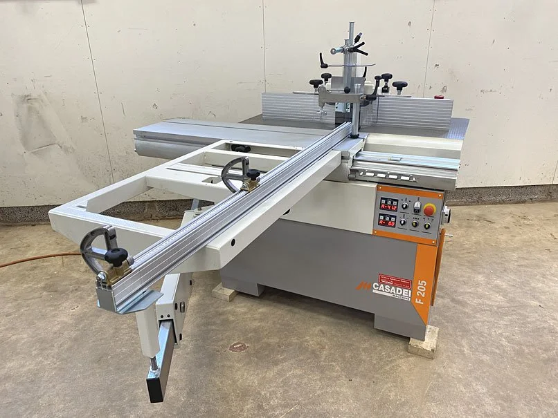 Bordsfräs/ Vertikalfräs Casadei / SCM | Björklunds Maskiner