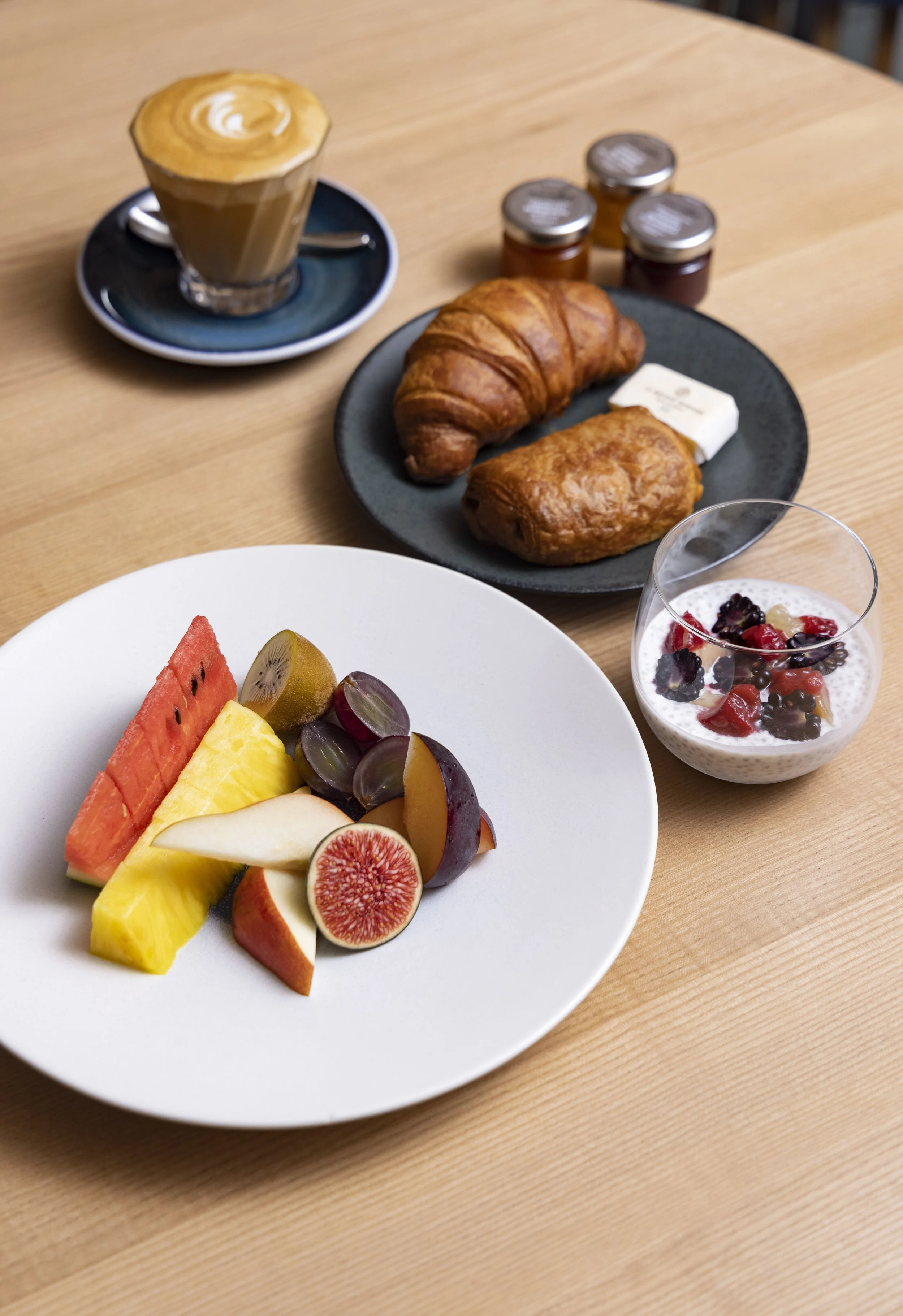 New Weekday Breakfast at Moxie in Landmark, Central