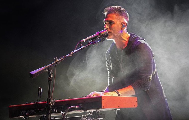 Elvio Fernandes — Roc Star Academy