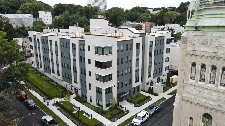 Commercial Modular Construction — Signature Building Systems