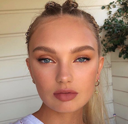 Natural Makeup For Blue Eyes