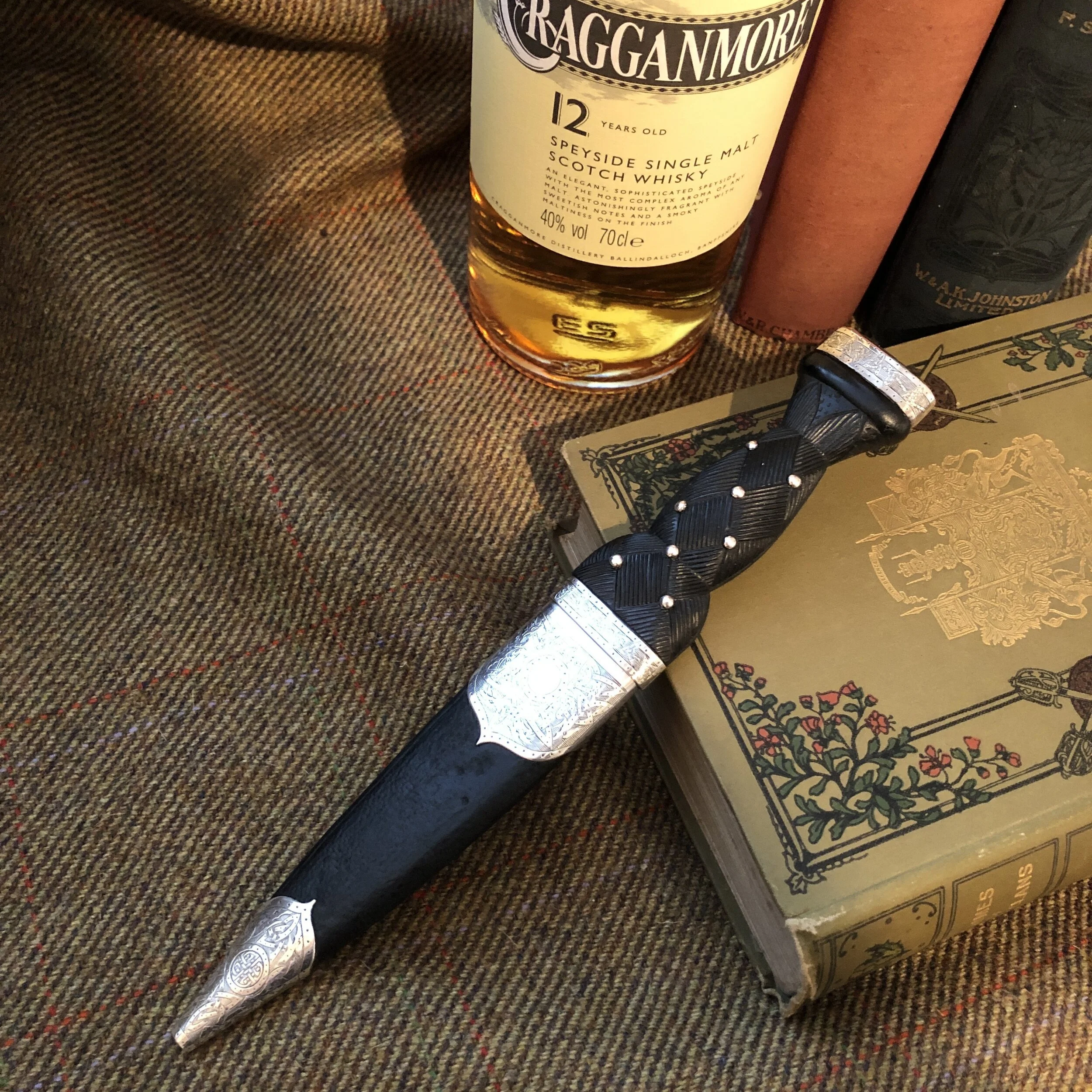 Scottish Silver & Vintage Sgian Dubh-The House of Labhran