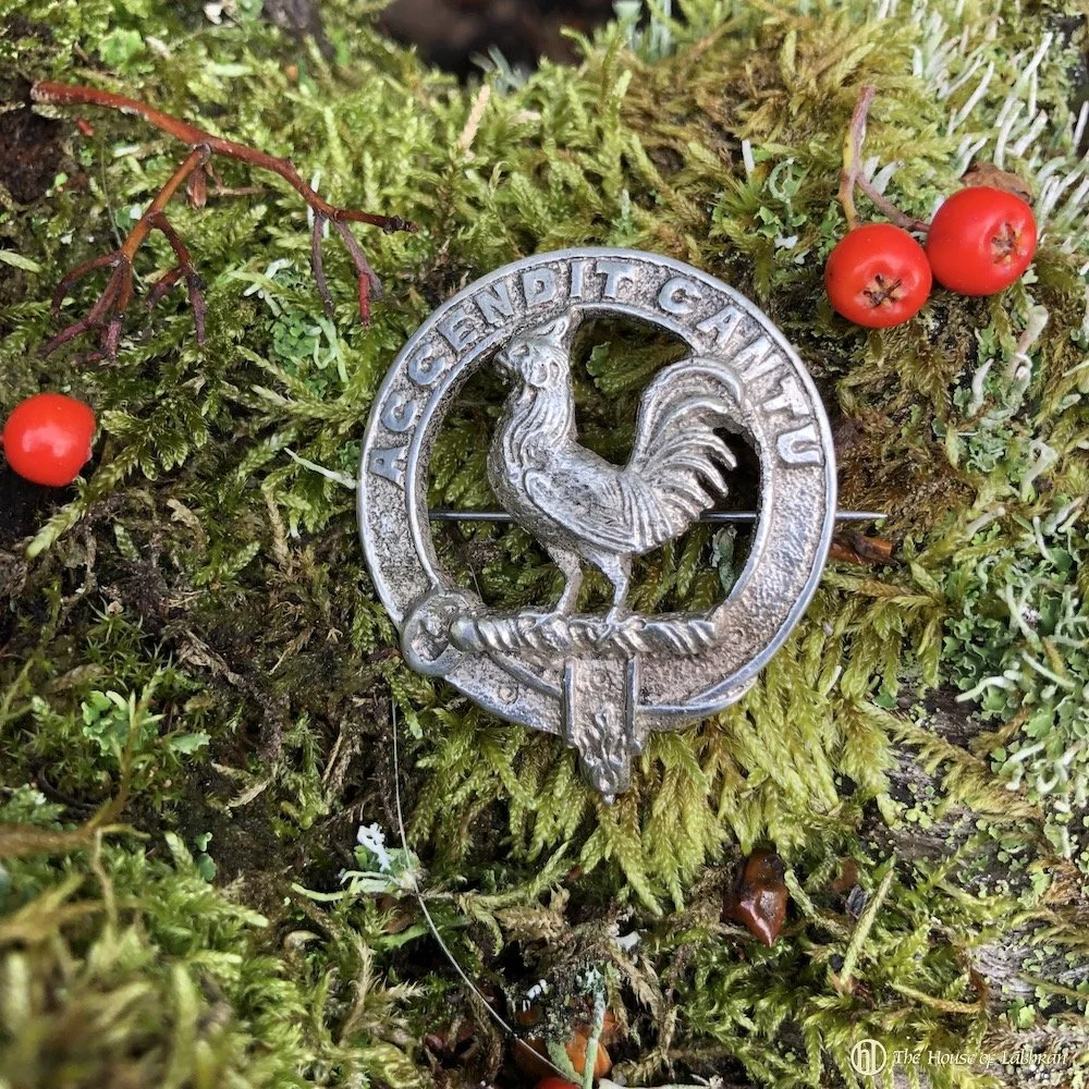 Vintage & Antique Scottish Clan Badge-The House of Labhran