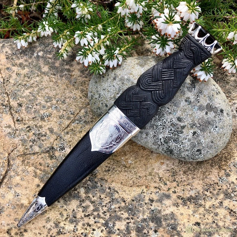 What Is A Scottish Sgian Dubh?-The House of Labhran