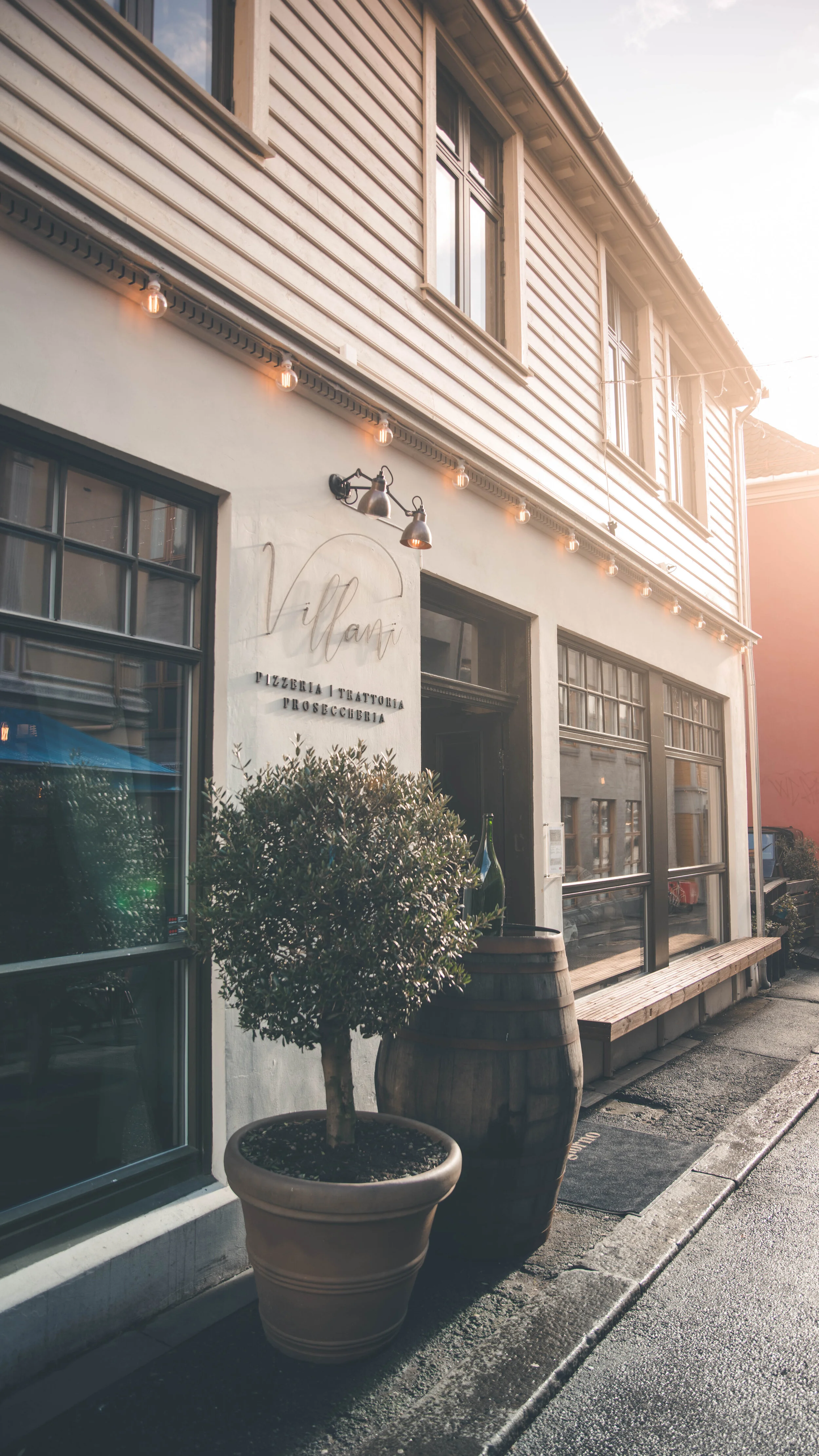 Villani Pizzeria | Trattoria | Proseccheria // Bergen