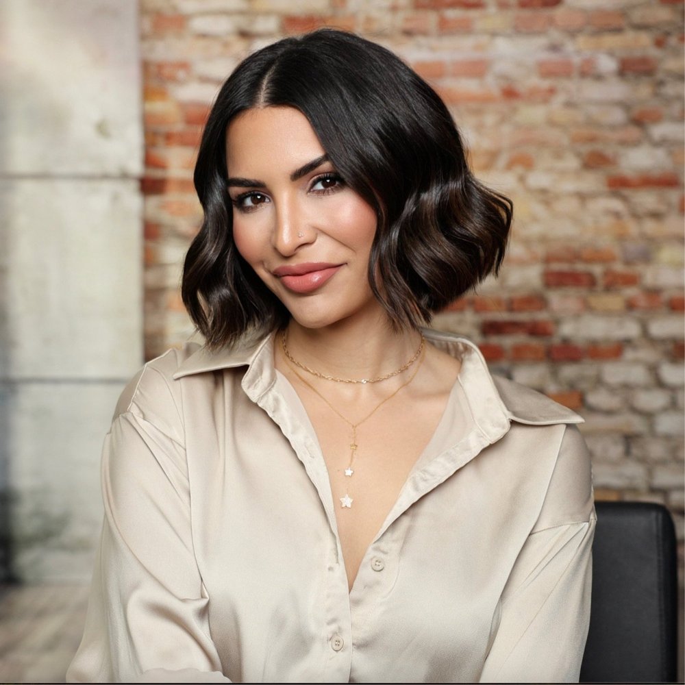 How to Wave Short Hair with a Straightener | EASY Beach Waves! — Glam ...