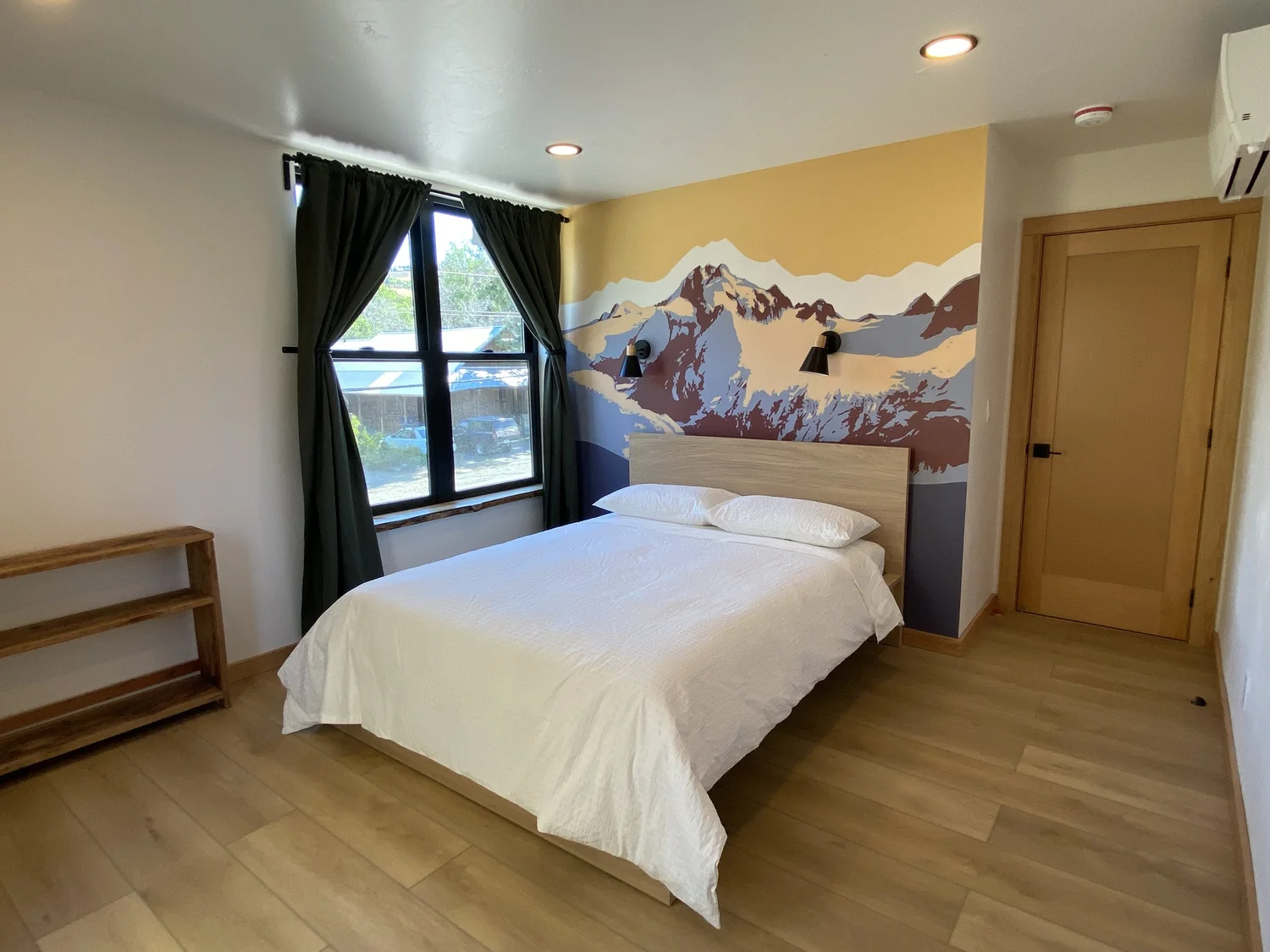 Deluxe Private Rooms — North Cascades Mountain Hostel