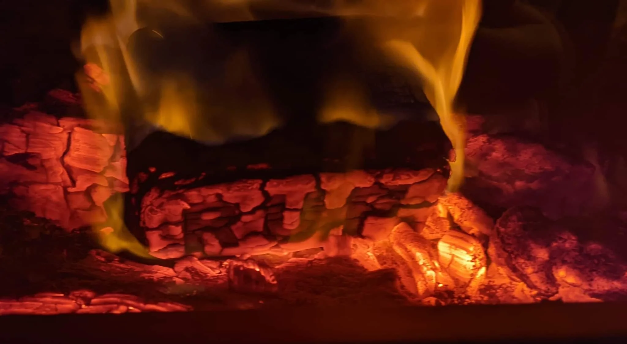 Recycled Timber Briquettes & Firewood Canberra | Thor's Hammer