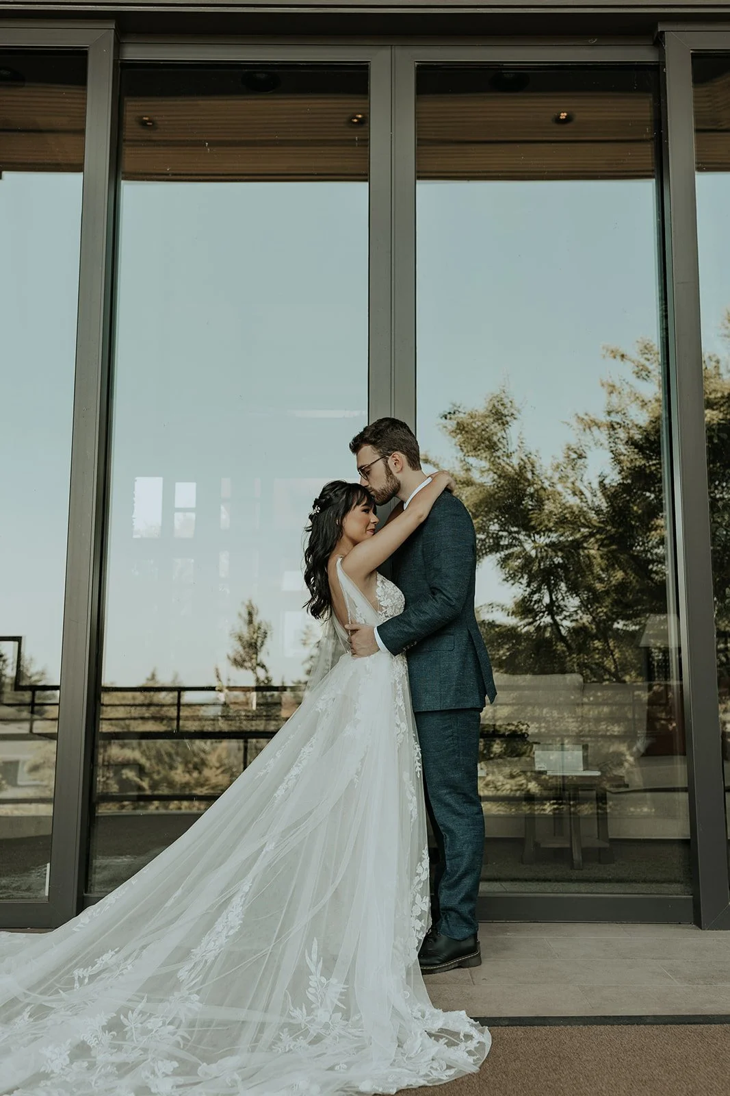 PNW Inspired Wedding at Coopers Hall in Portland, Oregon — Ponderosa ...