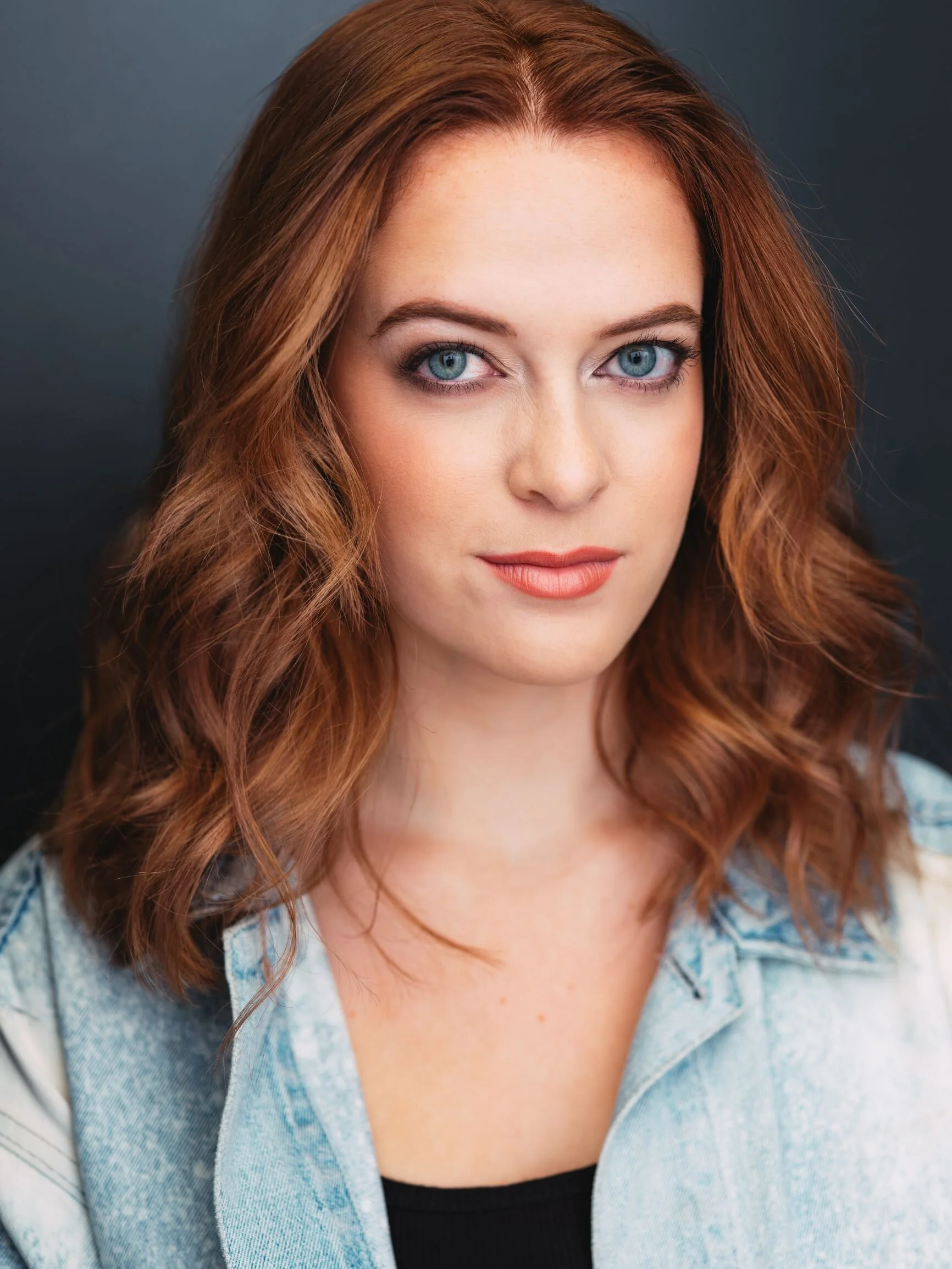 Headshots/Resume — Felicity Jemo