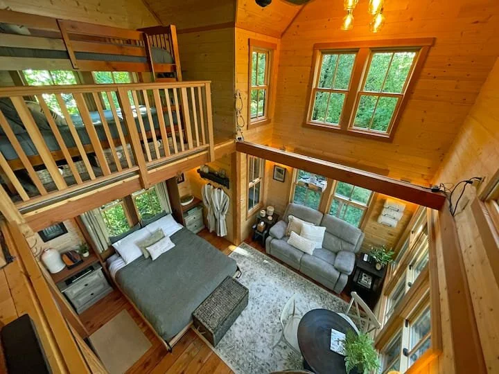 Treehouse Inside