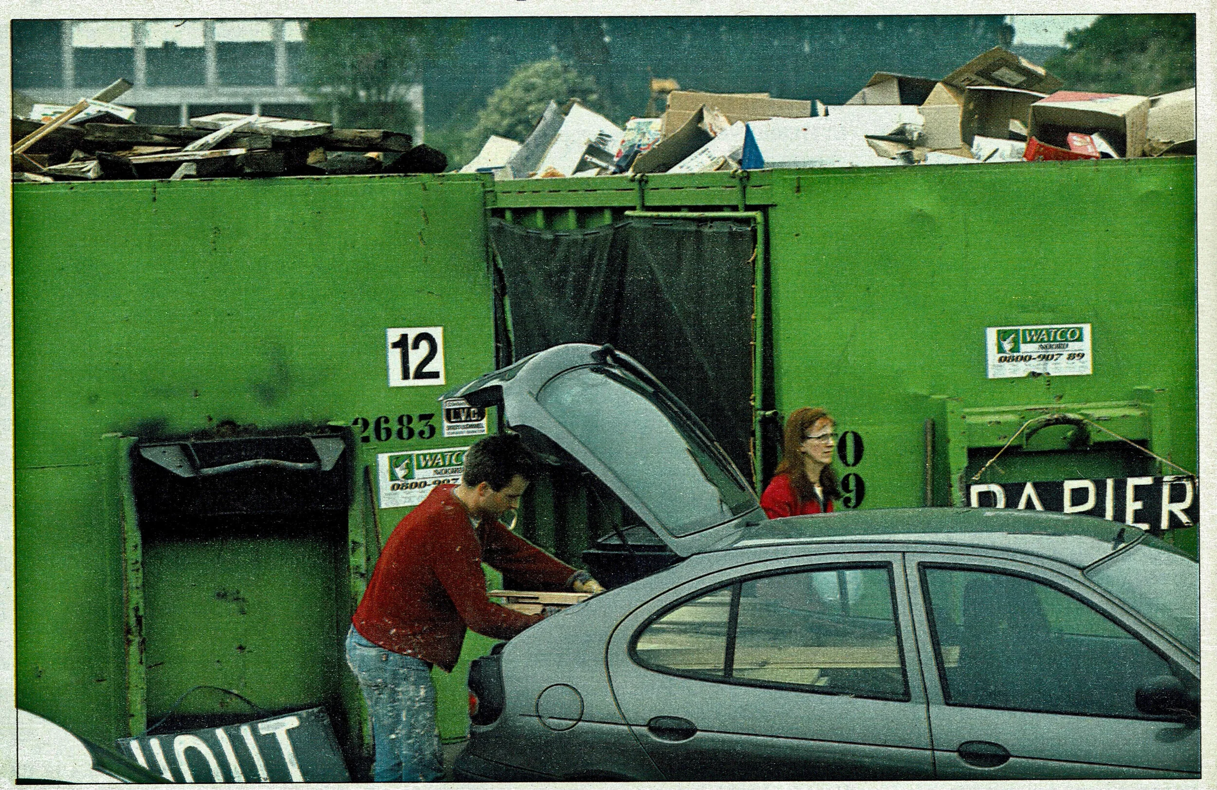 Verhalen uit het containerpark (1) — Jan Hertoghs / Just a streetview