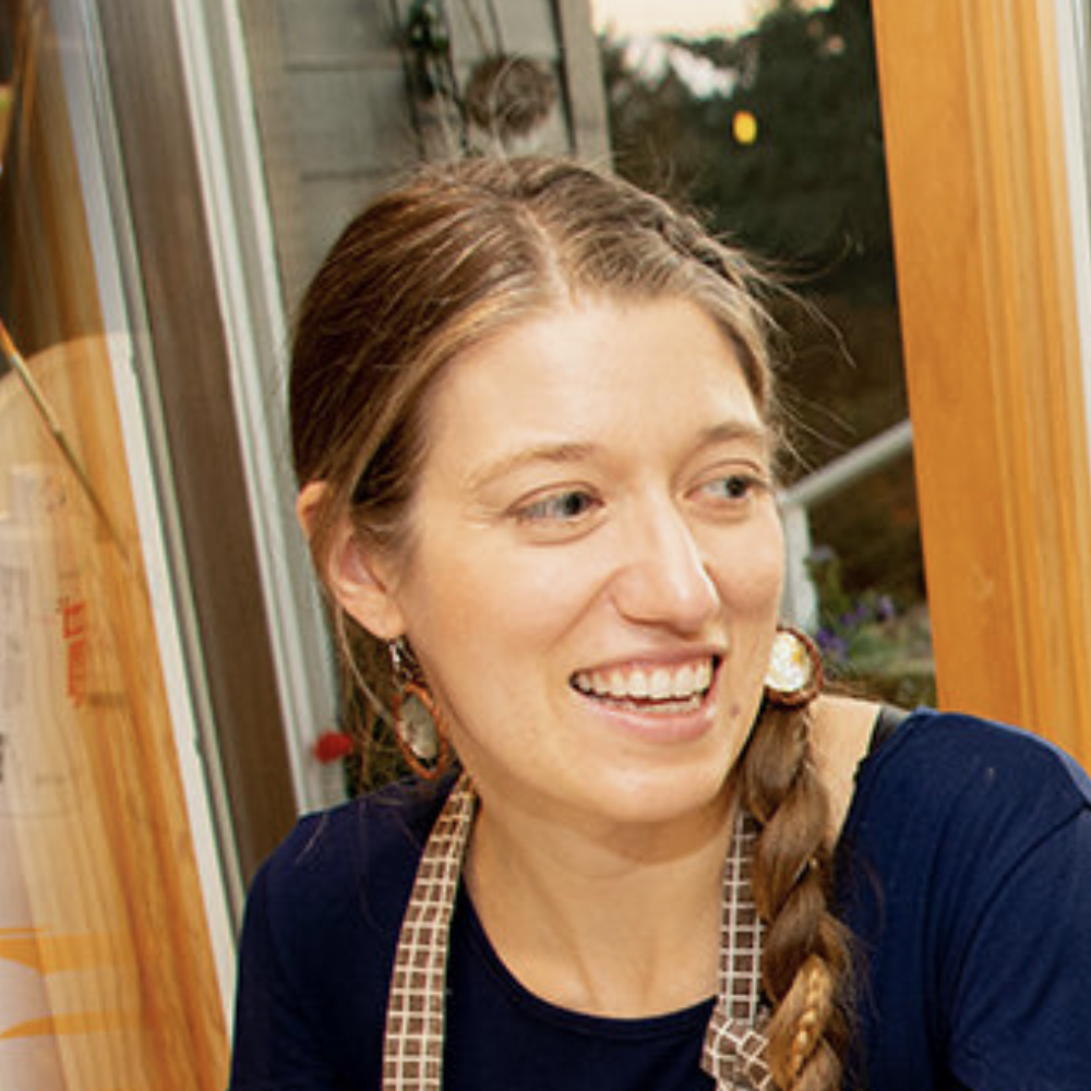 Start Your Own Business Online with Seattle Coach Noé Khalfa