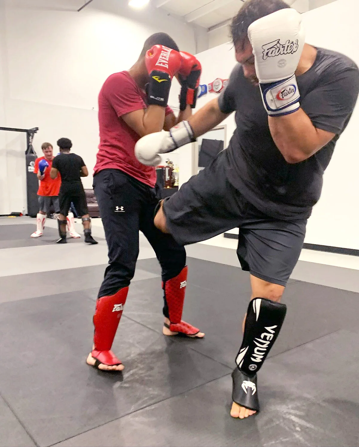 6 Reasons Why Muay Thai / Kickboxing is the Perfect Full-Body Workout ...