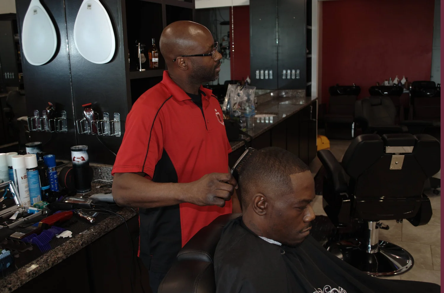 ABOUT — Mo's Barber Shop