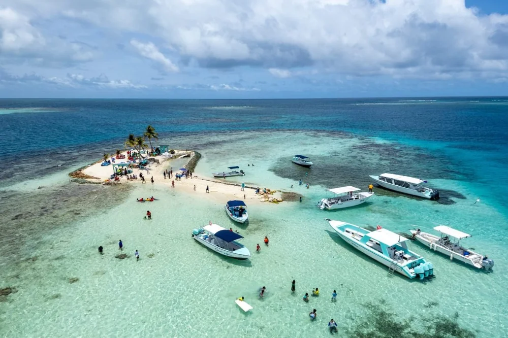 Private Boat Charter in Placencia - Private Boat Charter Tour with ...