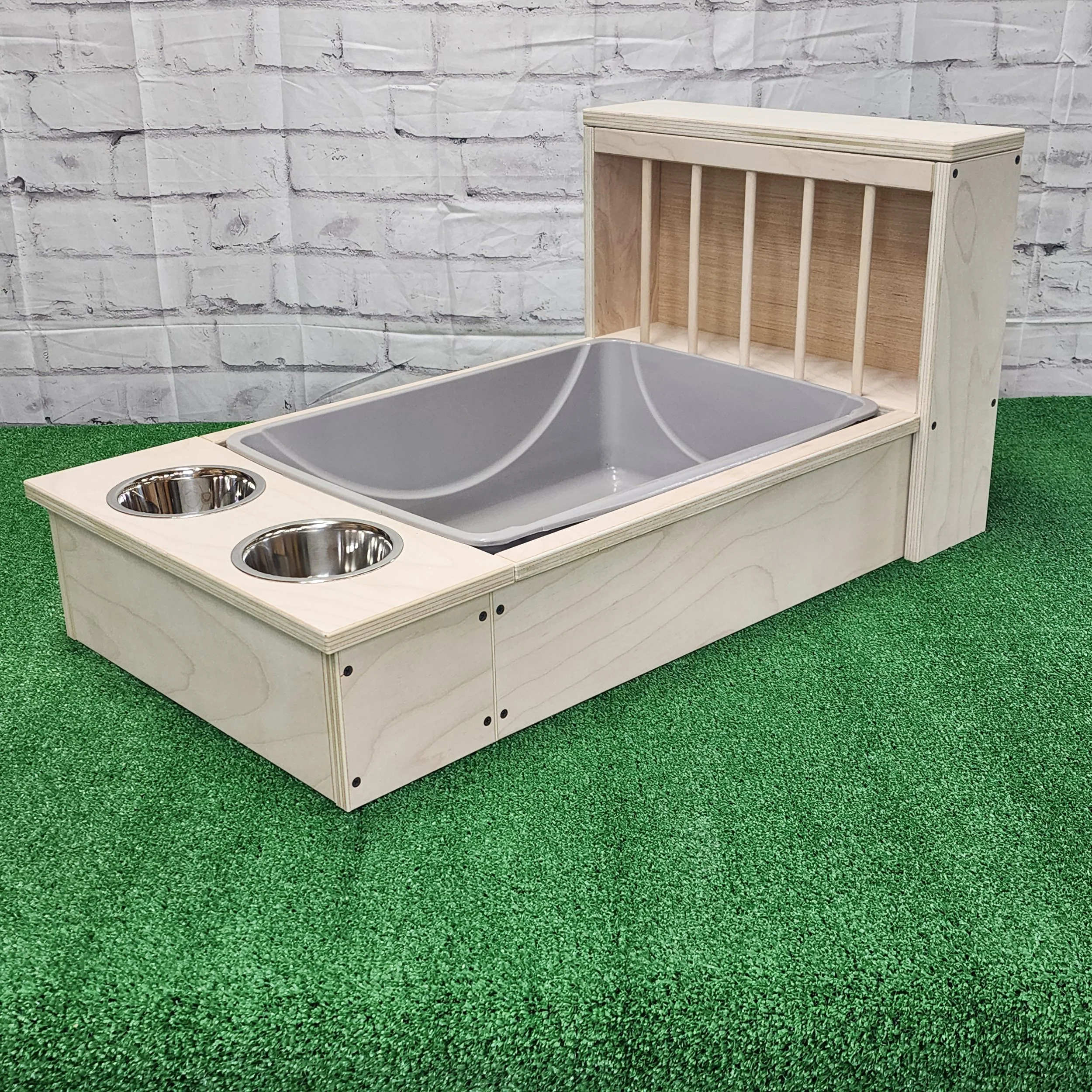 XL Rabbit Hay Feeder / Litter / Food Station — BUNNY BEDS & BEYOND