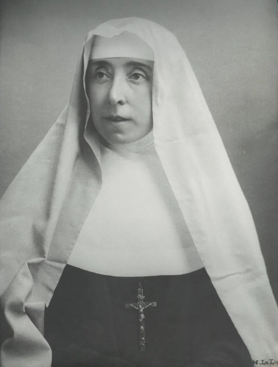 Her Nottingham Story — Little Company Of Mary Sisters