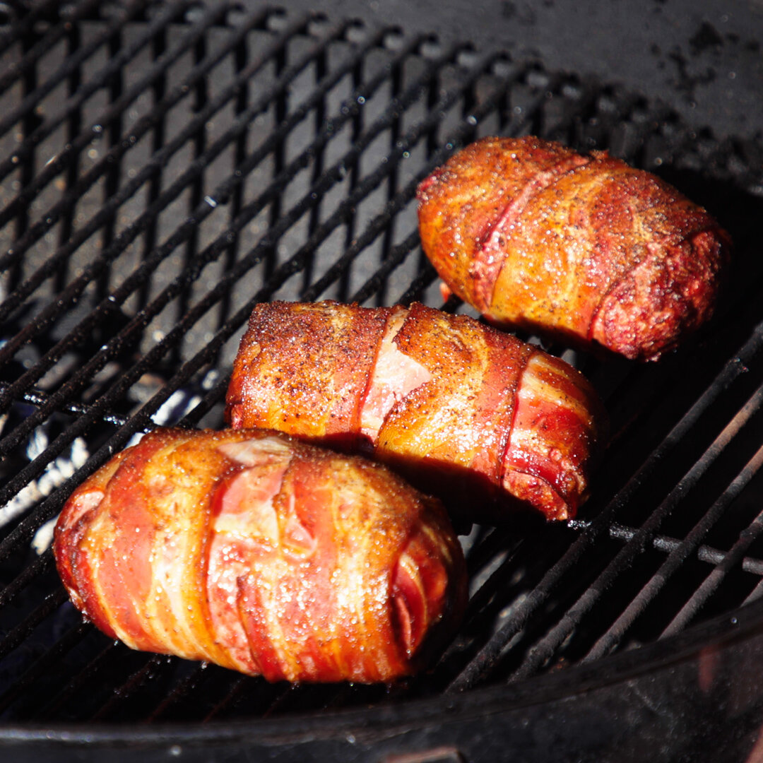How to cook Smoked Armadillo Eggs on the Grill - Stuffed Jalapeno ...