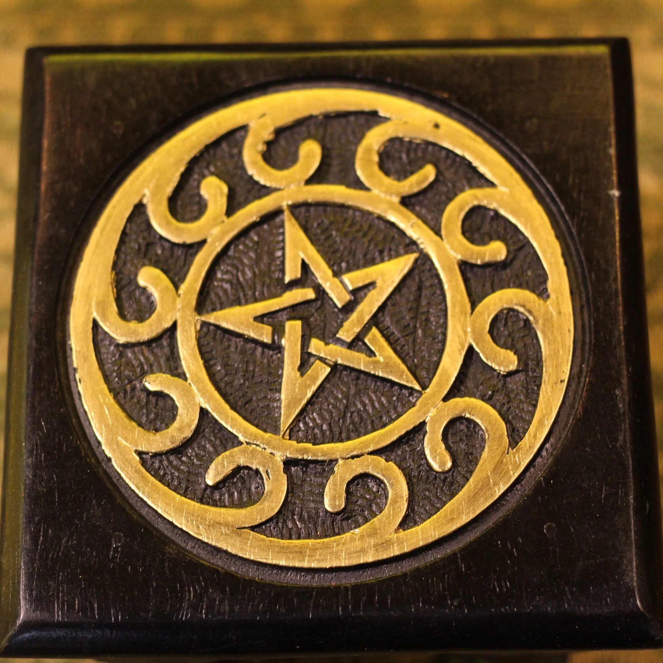 Witch’s Tools & Divination — Spellbox