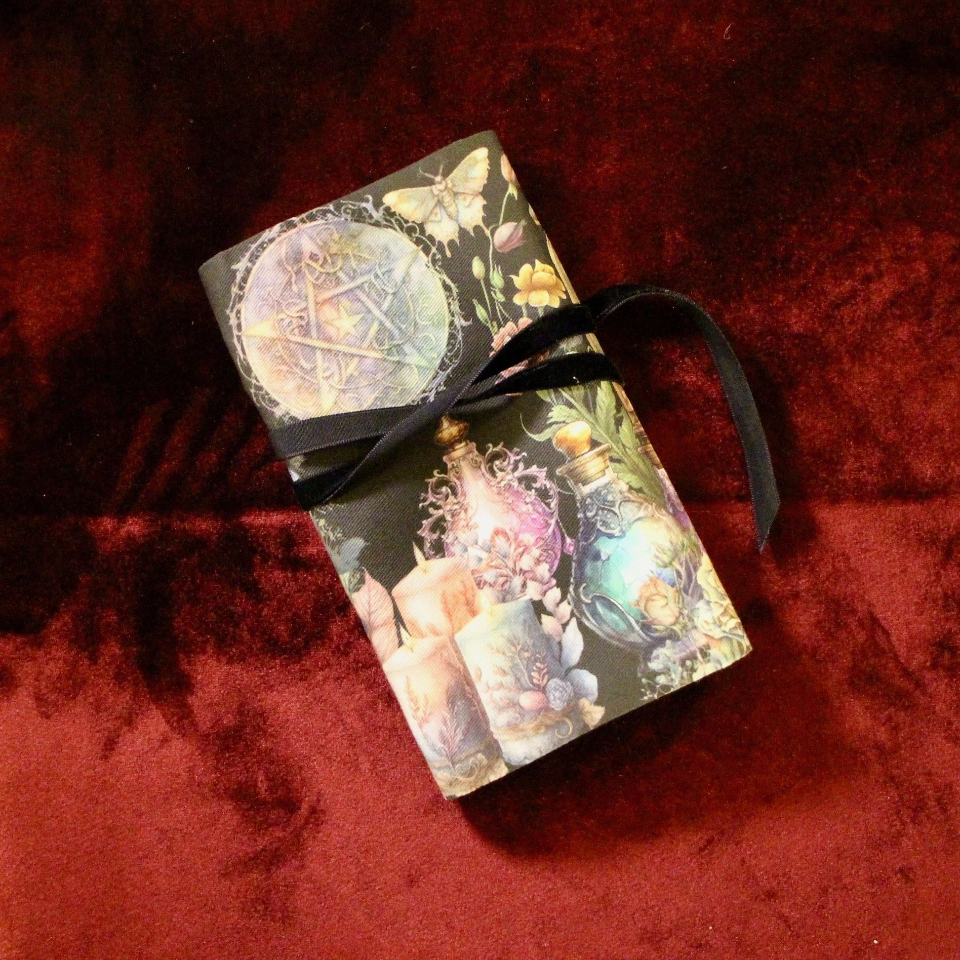 Witch’s Tools & Divination — Spellbox