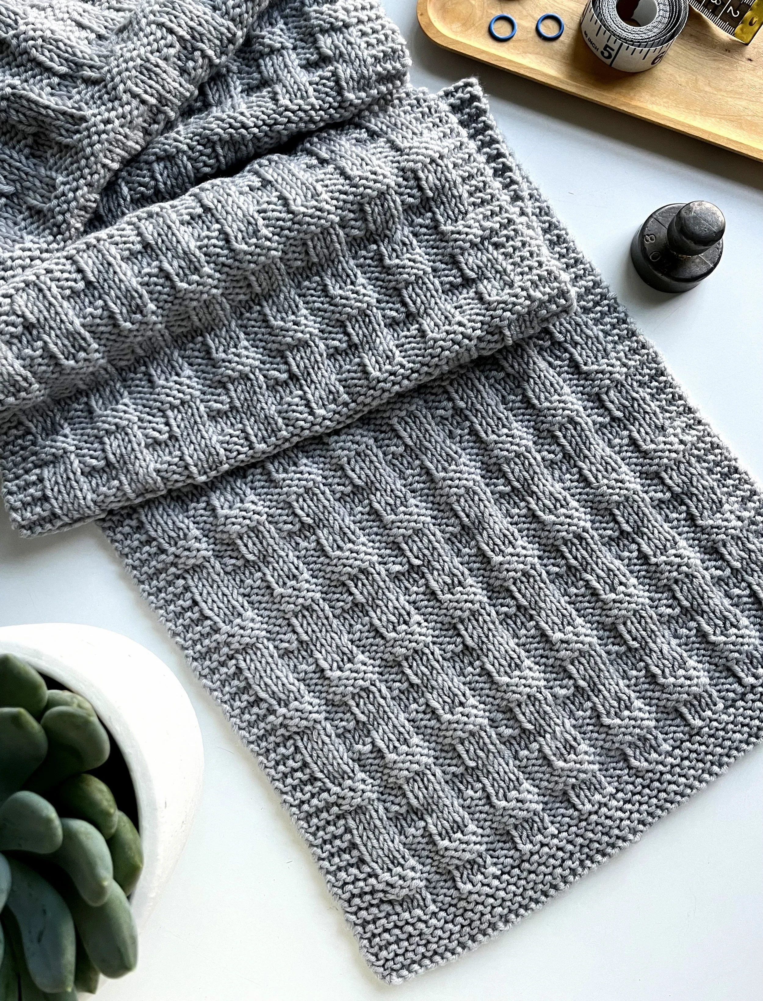 One More Chapter: Easy to Knit Reversible Winter Scarf Knitting Pattern for Worsted Yarn — Fifty ...