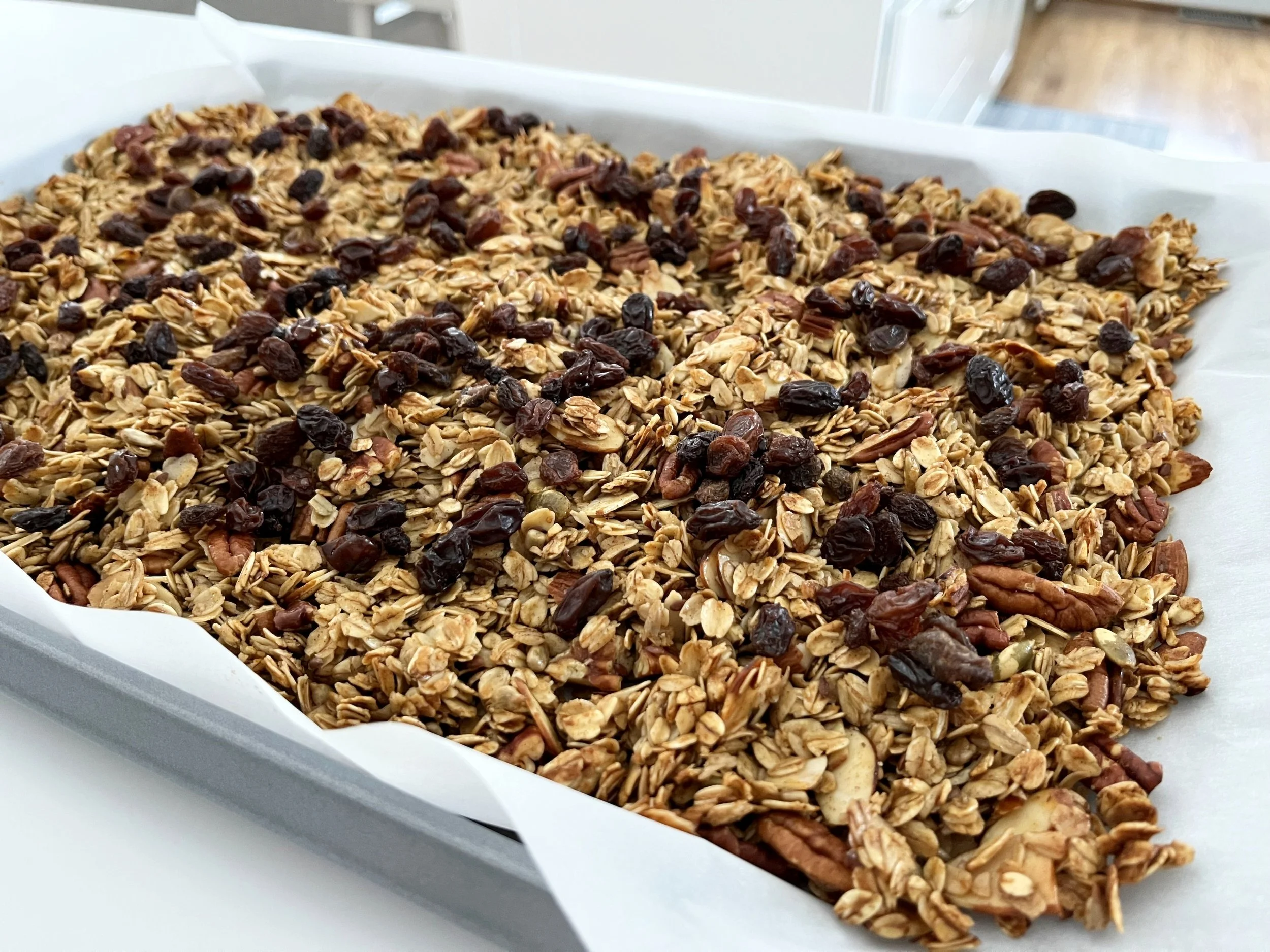 RECIPE: How to Make Homemade Granola — Fifty Four Ten Studio