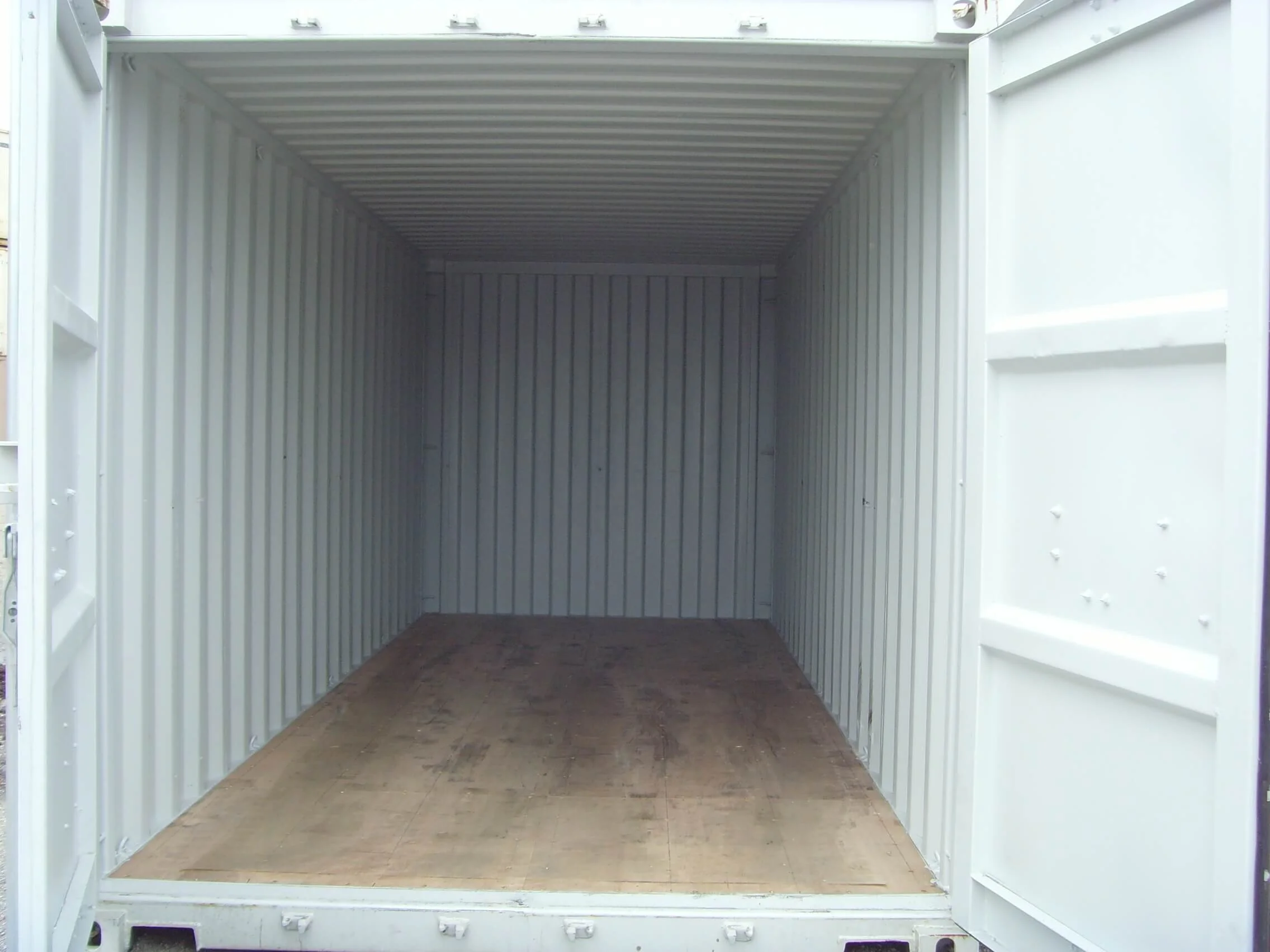 Container floors—a close-up look — Super Cubes