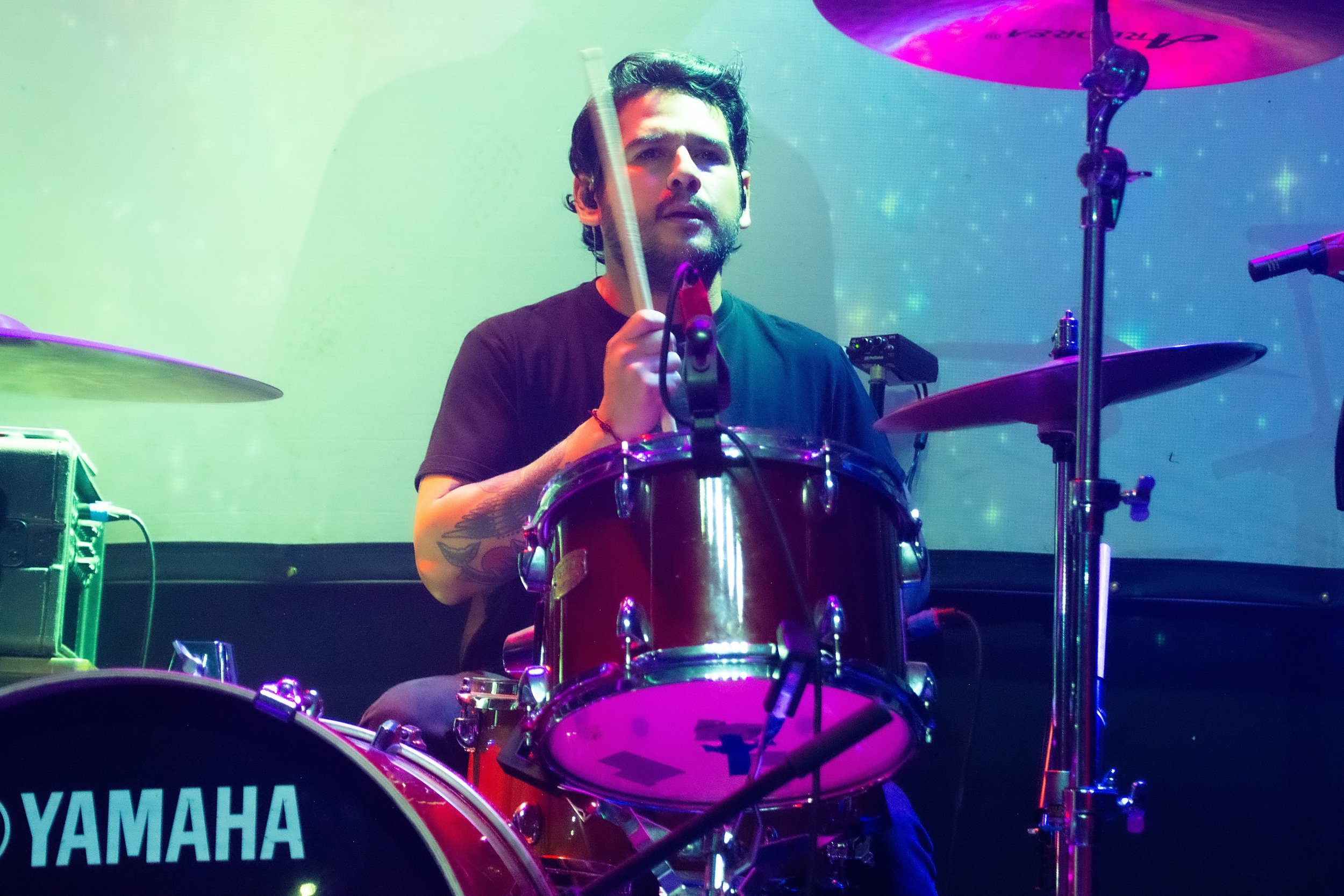 Insite dio un show sorpresa muy íntimo en el Foro Indie Rocks! | Tiqfun