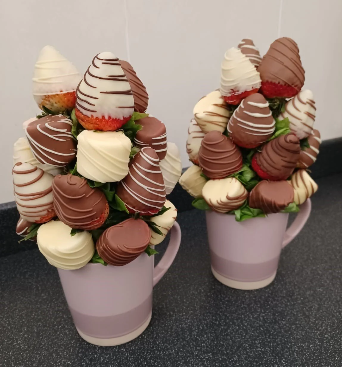 Strawberry Bouquets — Edible Arrangements - Fruit Bouquets- Gifts ...
