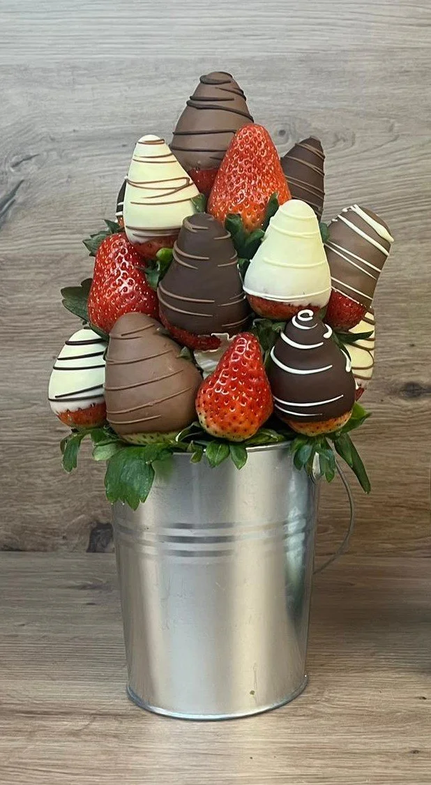 Chocolate Dipped Strawberry Arrangements