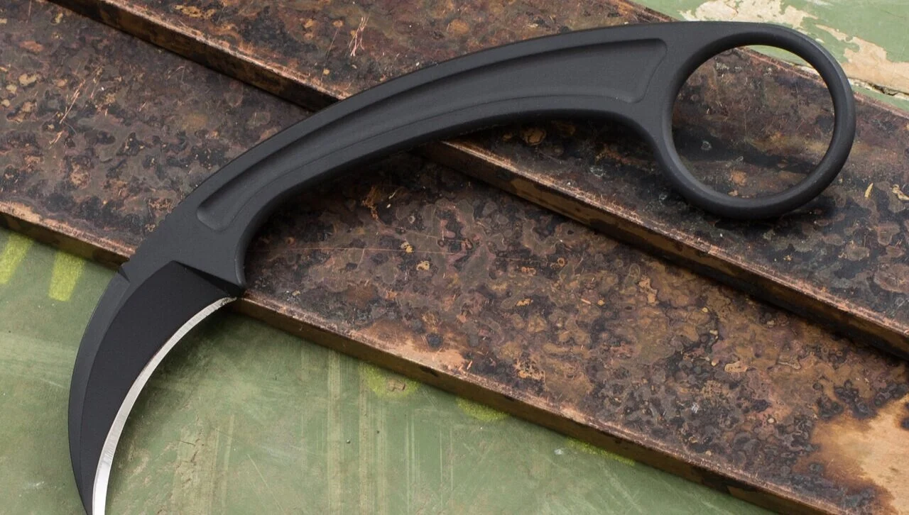 Traditional Karambit