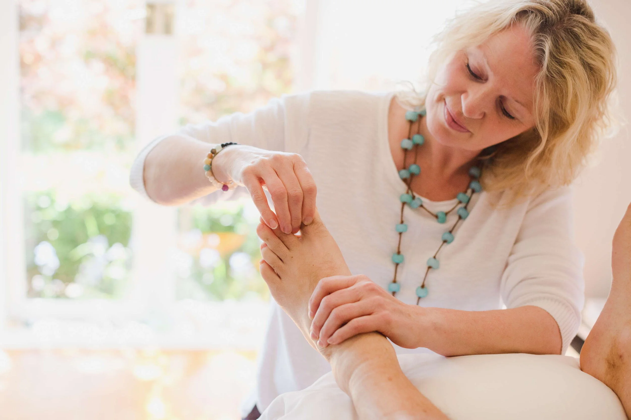 Sundew Aromatic Therapies | Facial Reflexology & Aromatic Kinesiology ...