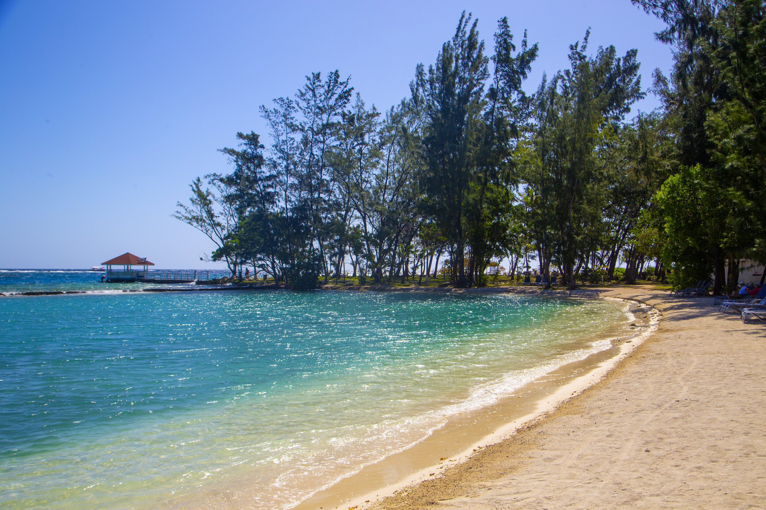 Bay Islands Tourism Bureau