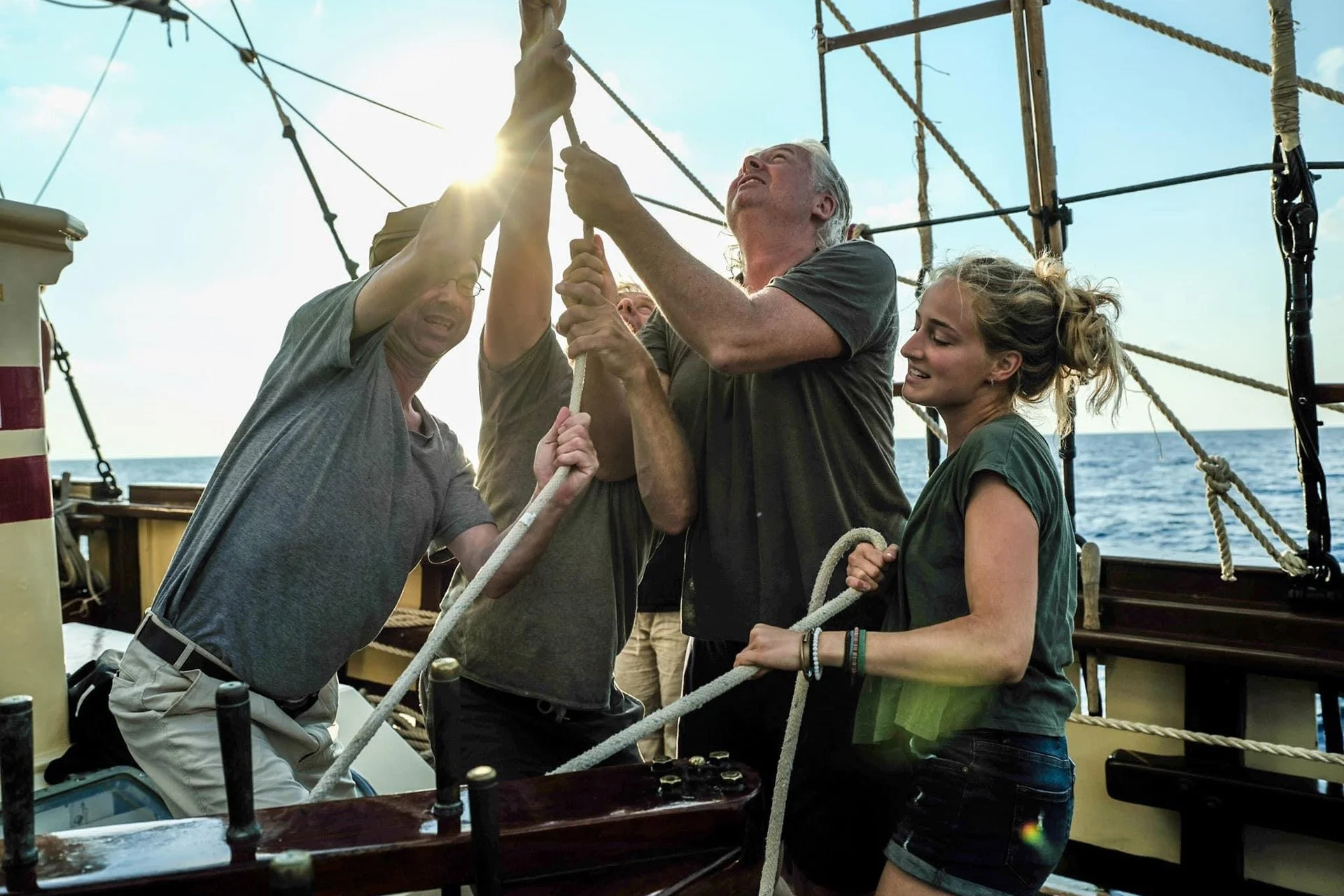 Pulling Rope Boat