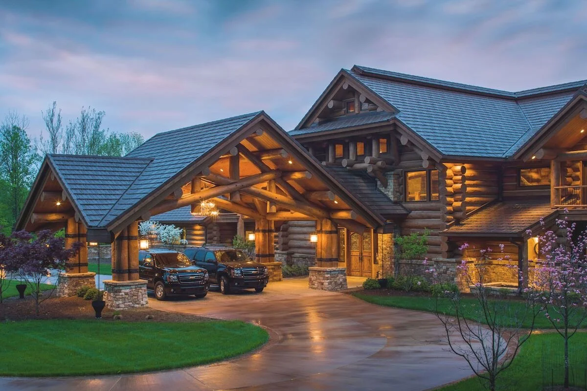Pioneer Log Cabin & Timber Homes | Victor Montana | Log Home Manufacturer
