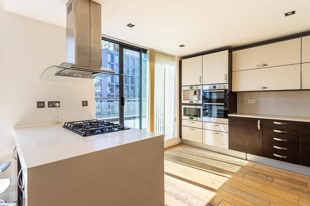 The Chamber Street Collection - luxury student apartments in Tower Hill ...