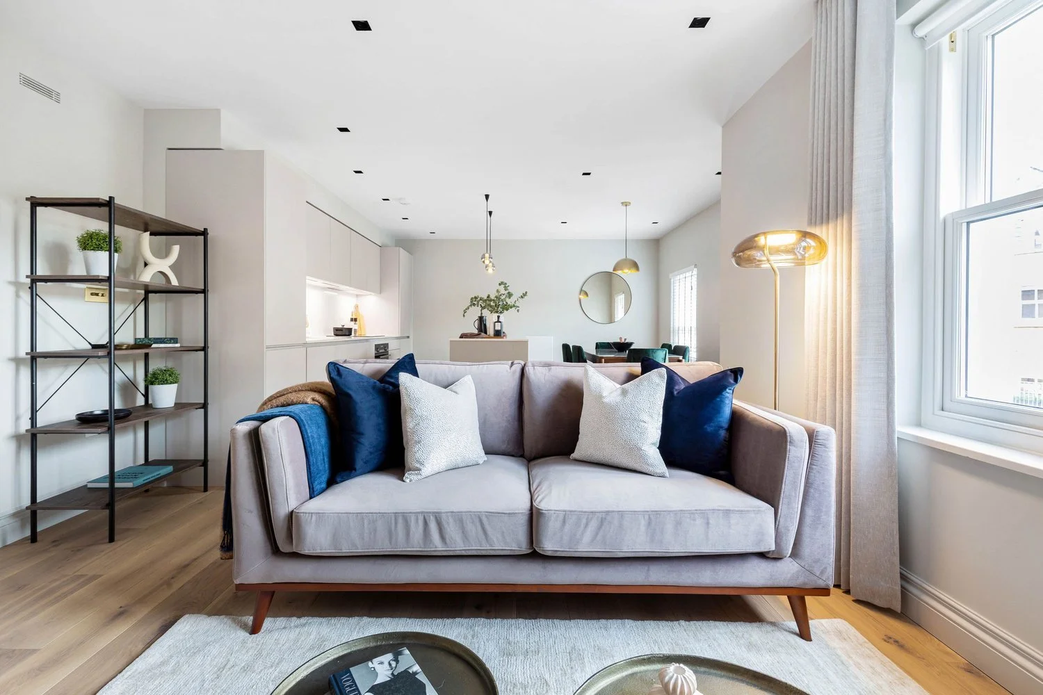 Where do London Uni Students Live in Second Year? — Student Luxe Apartments