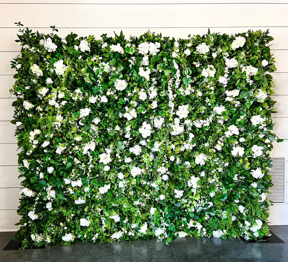 MN Graduation Party Decorations - Balloon Garlands | Photo Walls ...