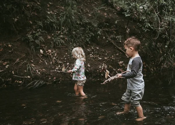 6 Rainy Day Outdoor Play Ideas — Wildlings Forest School