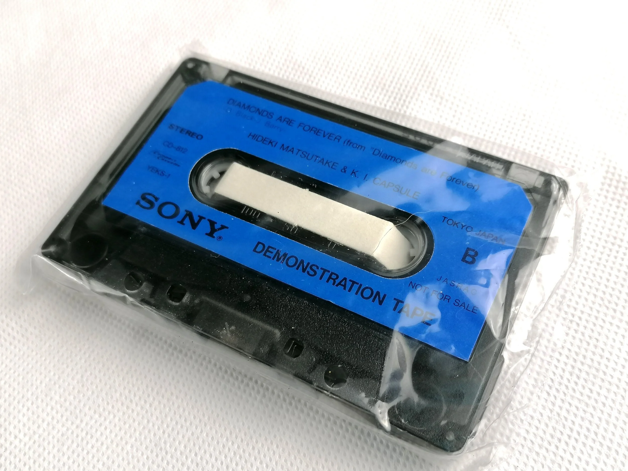 The First Walkman - Sony TPS-L2 Stowaway - Immaculate with Box - ICONIC ...