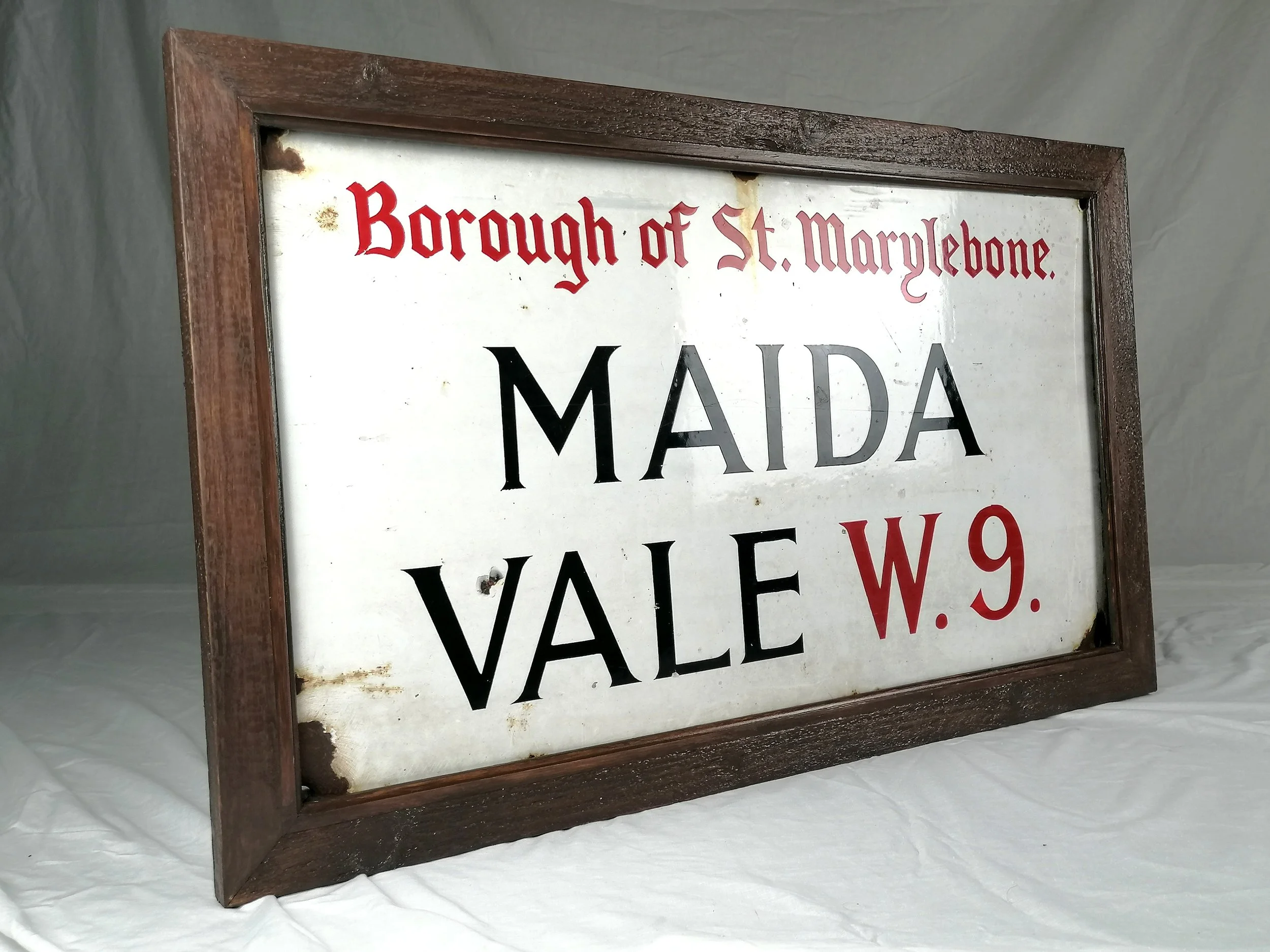 ICONIC Antiques | Designs with a Story to Tell